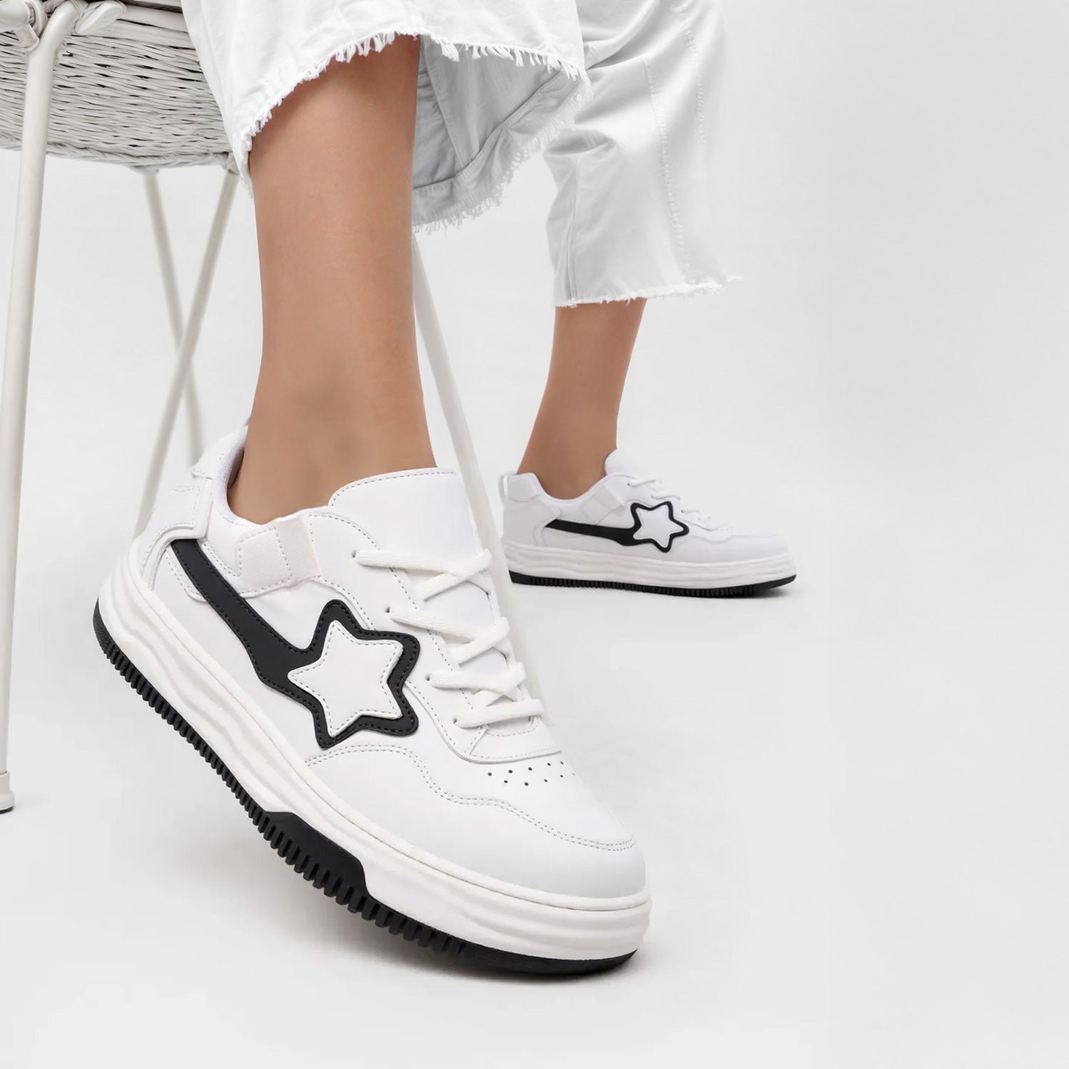 Belyan Kadın Siyah Beyaz Spor Ayakkabı | Getcho – GETCHO